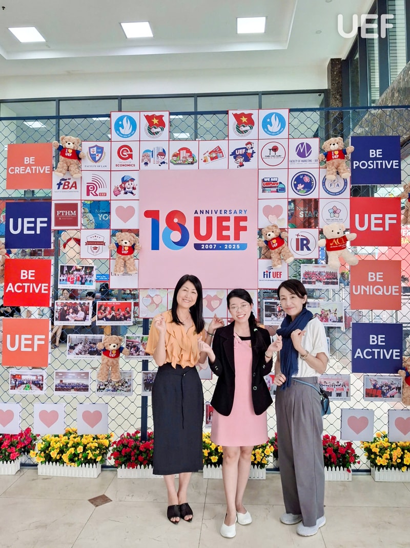 UEF trao đổi cùng đại diện Asia Africa Culture Foundation về phương pháp dạy tiếng Nhật